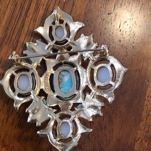 Sarah Coventry | Jewelry | Vintage Sarah Coventry Pin | Poshmark